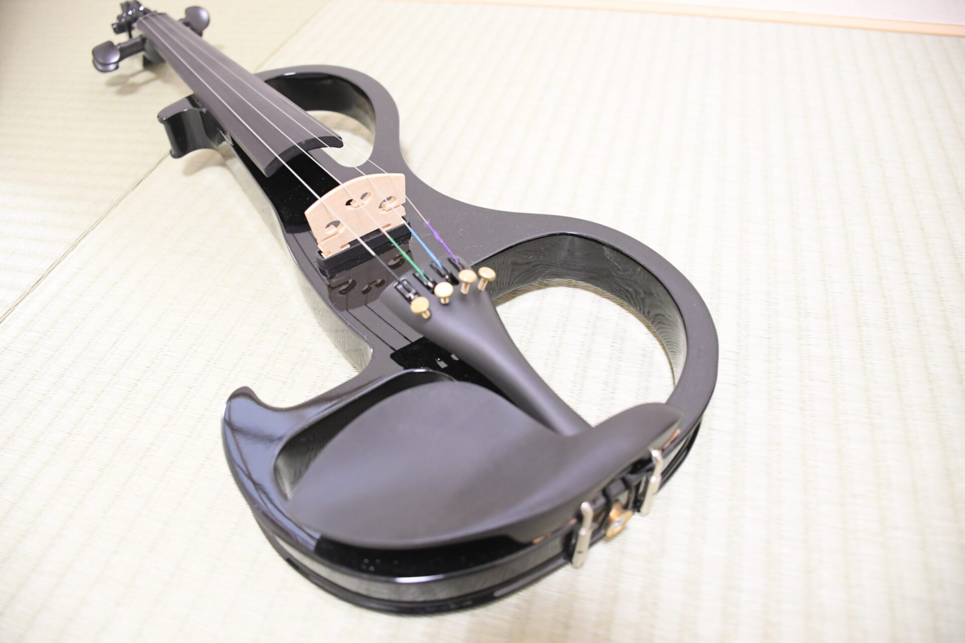 PLAYTECH PSV100BKをレビュー｜バイオリン講師が電子バイオリンを弾いてみた - エリーゼ先生のバイオリン情報